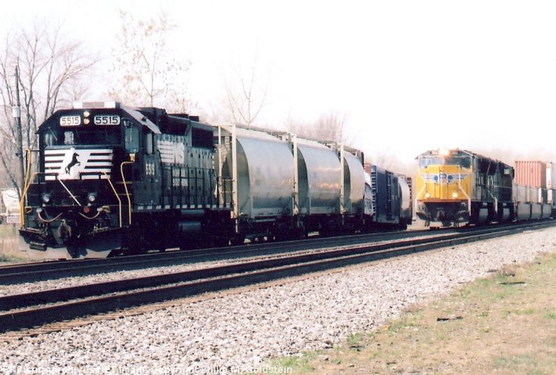 UP 5161 & NS 5515